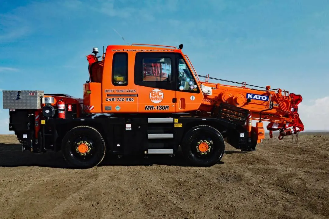 13T KATO MR-130R - Johnson & Young Cranes